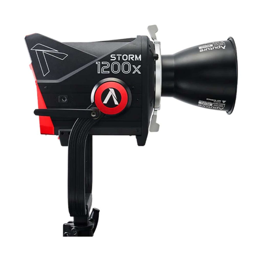 Aputure STORM 1200x - LIGHT UP RENTAL